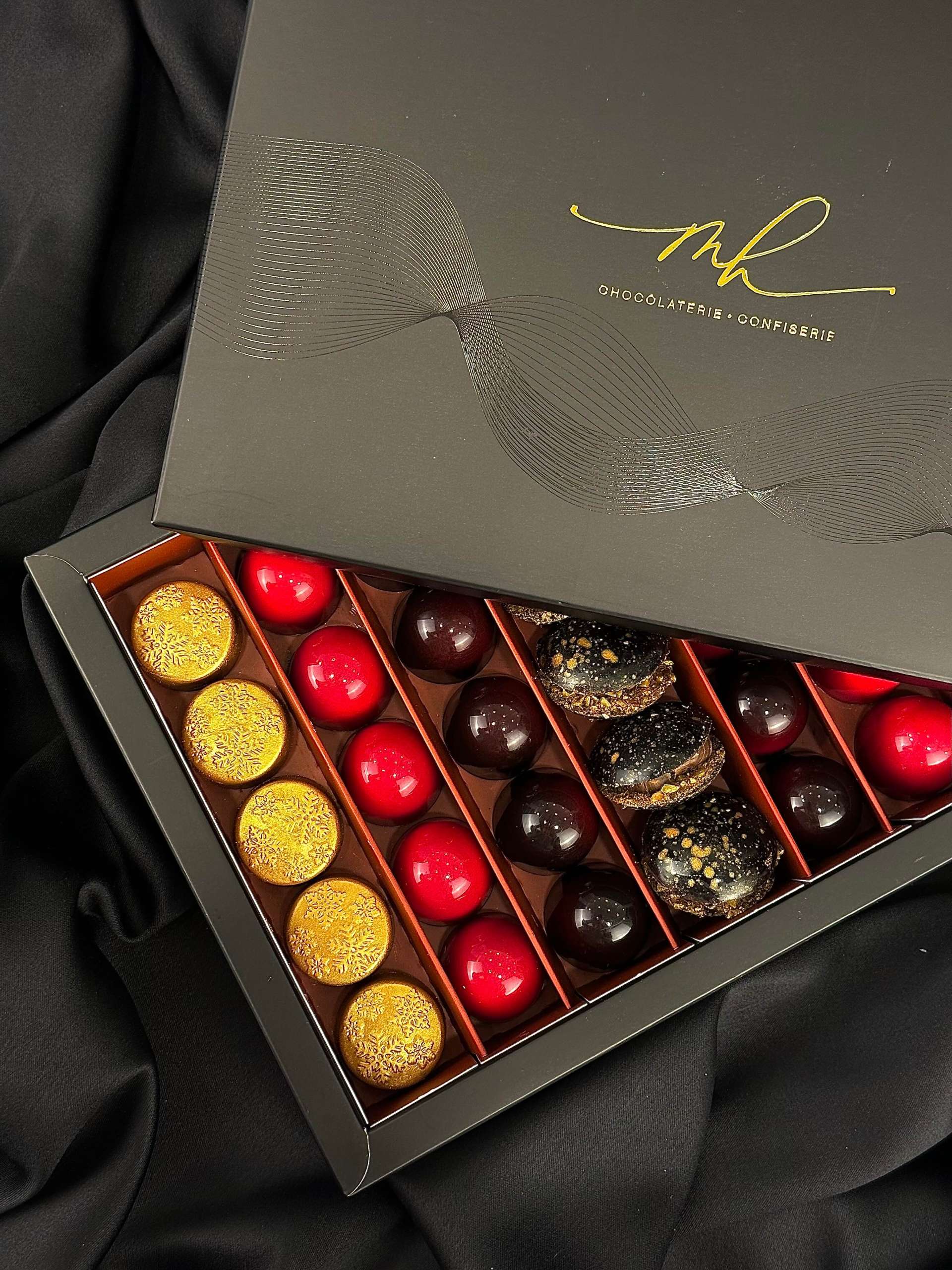 COFFRET PRESTIGE DE CHOCOLATS FINS - Édition Limitée - Chocolaterie M.H.