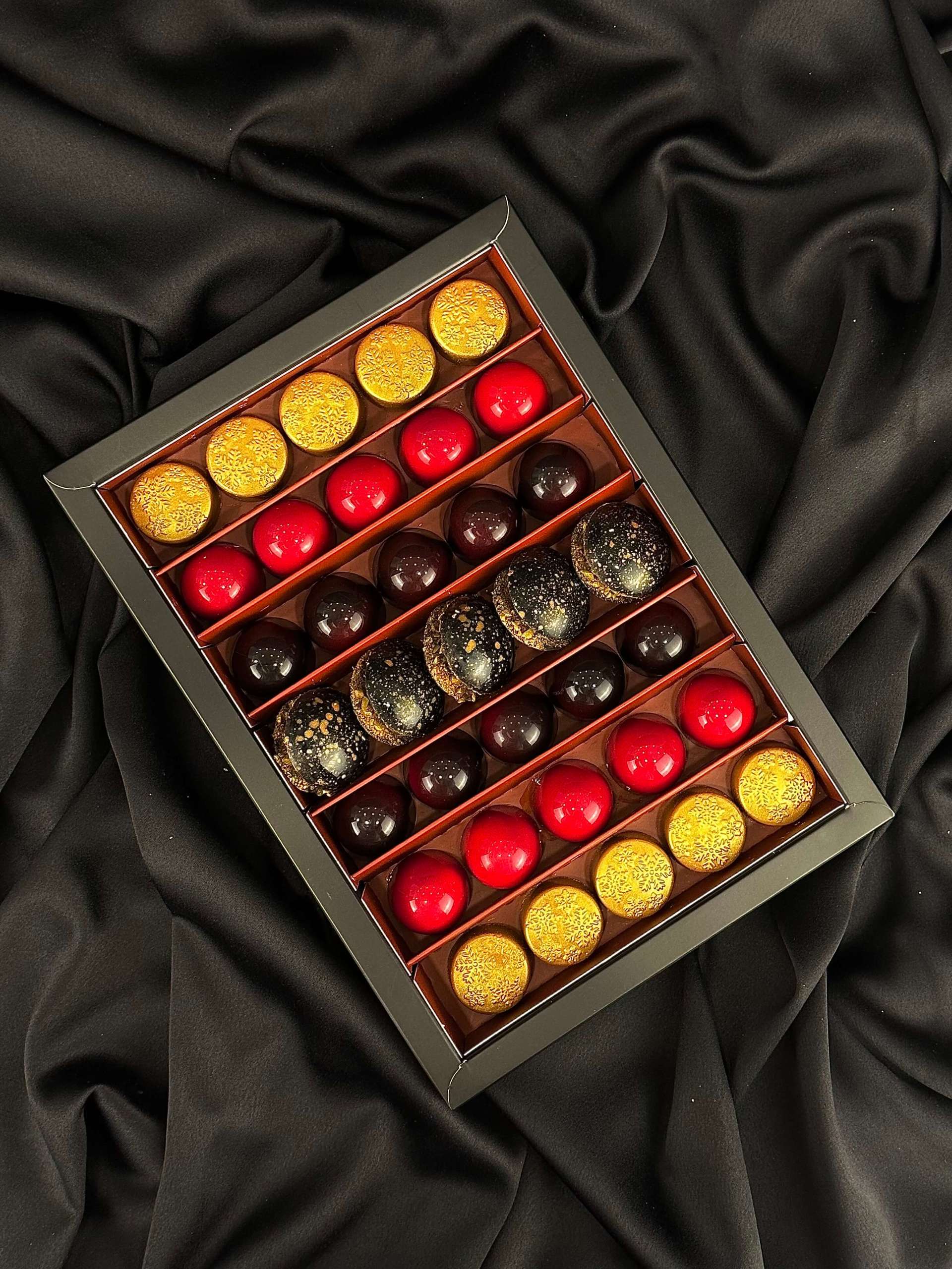 COFFRET PRESTIGE DE CHOCOLATS FINS - Édition Limitée - Chocolaterie M.H.